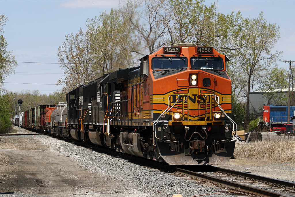 BNSF 4956